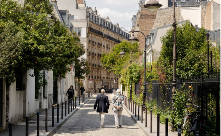 More trees and less concrete: With the Local Bioclimatic Urban Plan ...